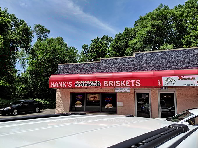 On sunny days, Hank's looks like a mirage on the horizon—except this oasis delivers smoky brisket instead of water.