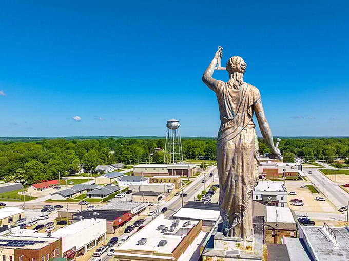 Bolivar's town square proves that good things come in perfectly-sized packages.