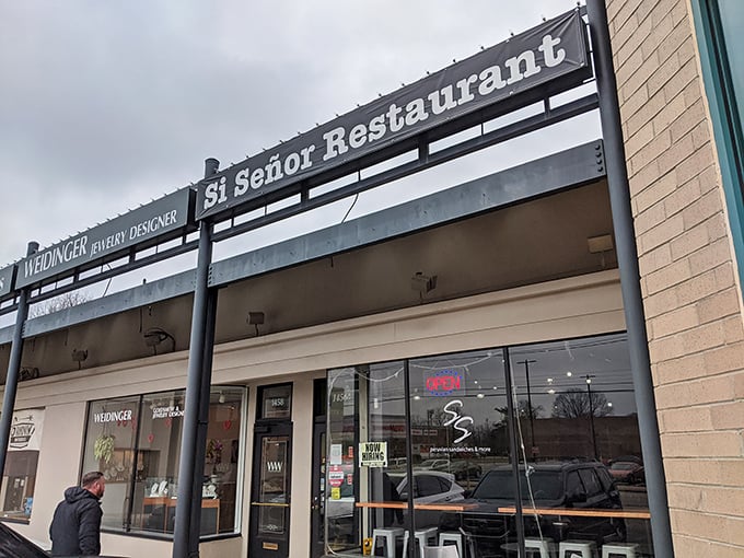 Si Señor brings Peruvian spices to Columbus, turning ordinary lunch breaks into South American flavor adventures.