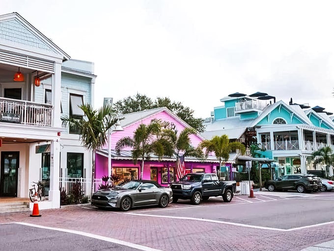 Palm trees, pastel buildings, and not a high-rise in sight – Anna Maria Island refuses to surrender to modern beach town trends.