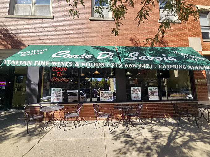 The outdoor seating at Conte Di Savoia – where Italian sandwich dreams and Chicago summer days come together perfectly.