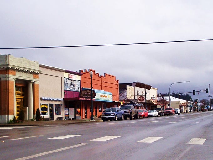 Pacific Northwest charm flows through every street corner like a gentle rain that actually feels refreshing. 