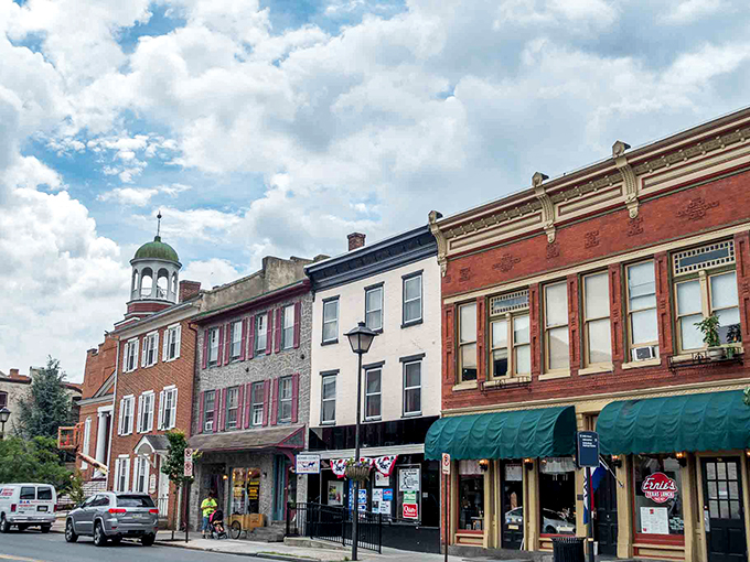 Gettysburg's historic downtown features beautifully preserved buildings that witnessed pivotal moments in American history.
