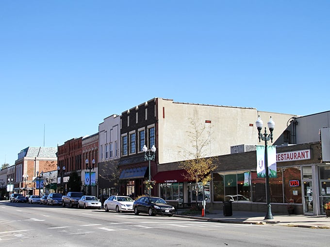 Historic Ottawa showcases timeless architecture along peaceful streets, proving riverside retirement doesn't require riverside prices.