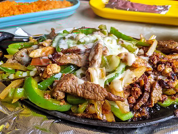 Sizzling fajitas that announce their arrival before you see them – a theatrical performance where you get to eat the cast afterward.