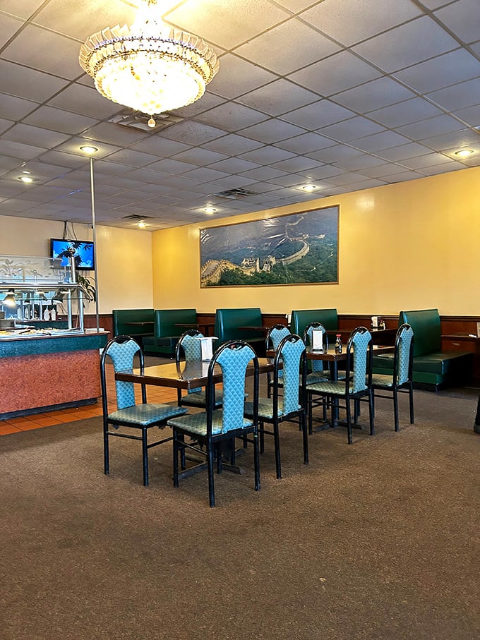 Every small town needs that reliable local restaurant where the booths are comfortable and the portions generous enough to fuel your Sandersville adventures.