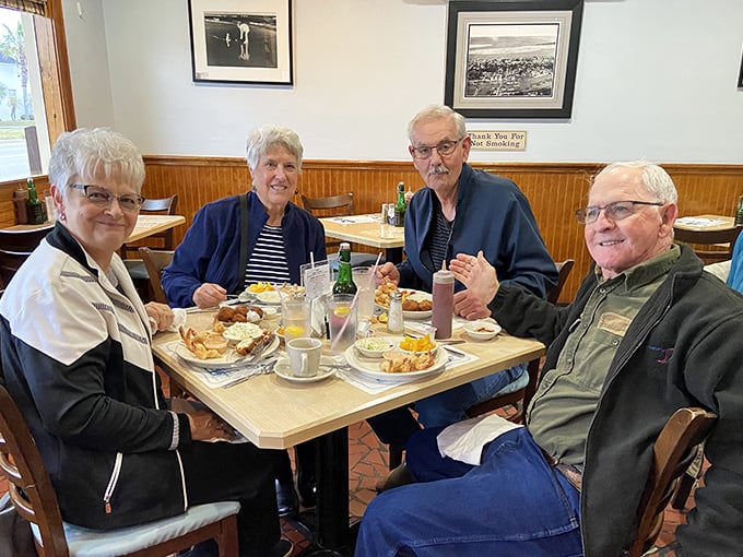 Multi-generational dining at its finest – where stories are shared alongside seafood platters and memories are made between bites.