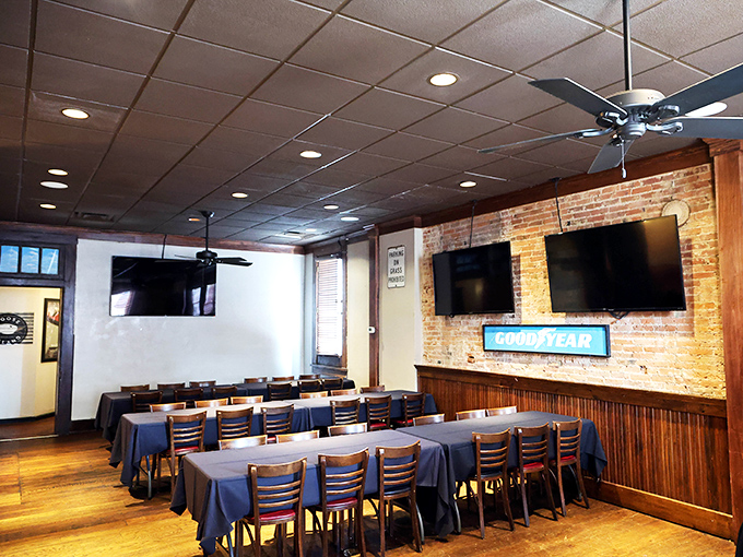 The dining room feels like that friend's house where everyone somehow always ends up at the end of the night—comfortable, welcoming, unpretentious.