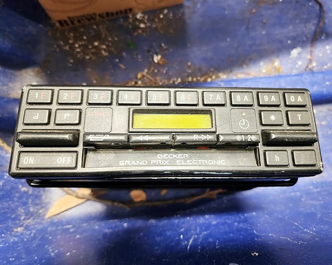 Car audio from another era – this Becker Grand Prix Electronic radio might make some vintage car restorer's day for just pennies per pound.
