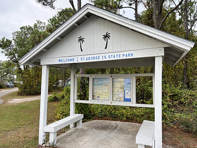 "Welcome to Paradise" doesn't need to be spelled out on this charming information kiosk—the surroundings speak for themselves.