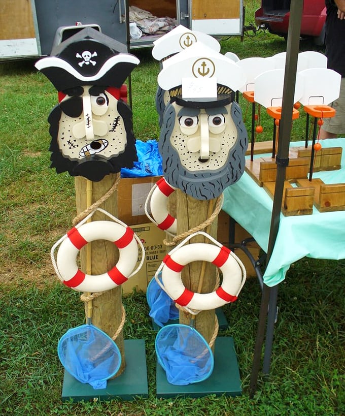 Nautical whimsy at its finest! These seafaring characters would make perfect guardians for a lakeside cabin or beach-themed bathroom.