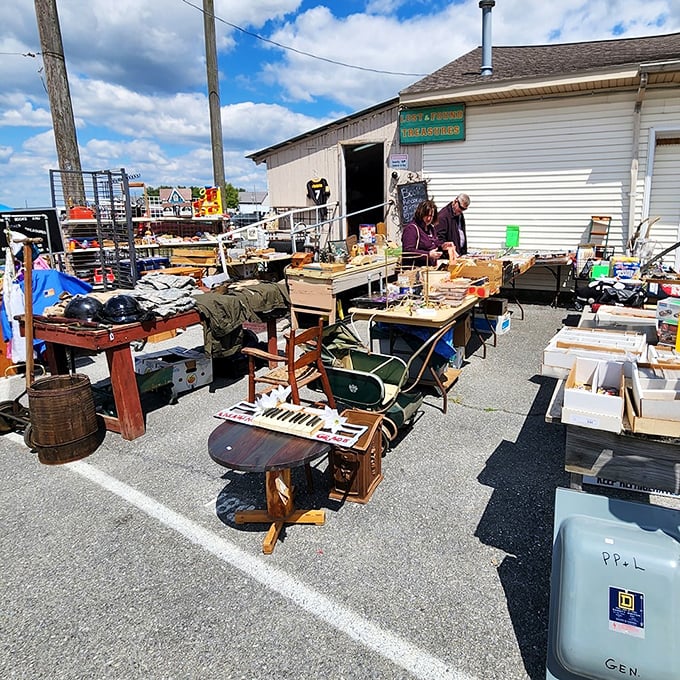 Tuesday morning treasure hunting in full swing – where one person's "I don't need this anymore" becomes another's "I've been looking everywhere for this!"