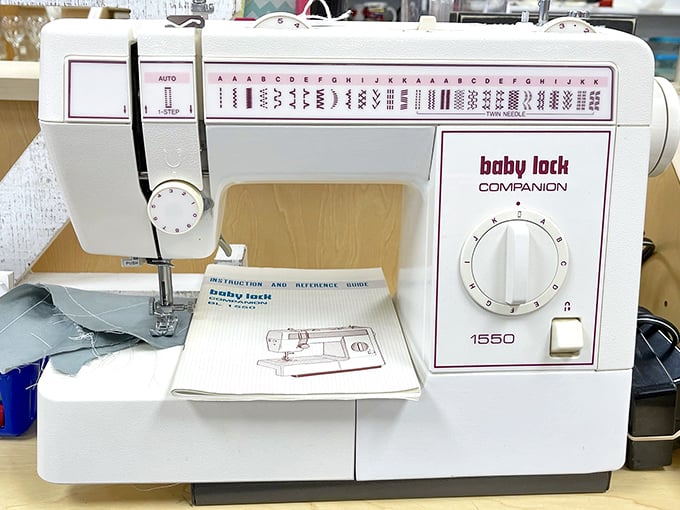 This Baby Lock sewing machine stands ready for its second act—complete with manual for those whose DIY dreams exceed their current budget.