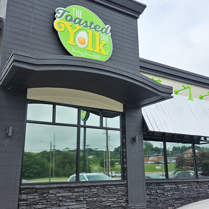 The Toasted Yolk Cafe proves that affordable retirement doesn't mean sacrificing brunch—Southern hospitality served with a side of savings.