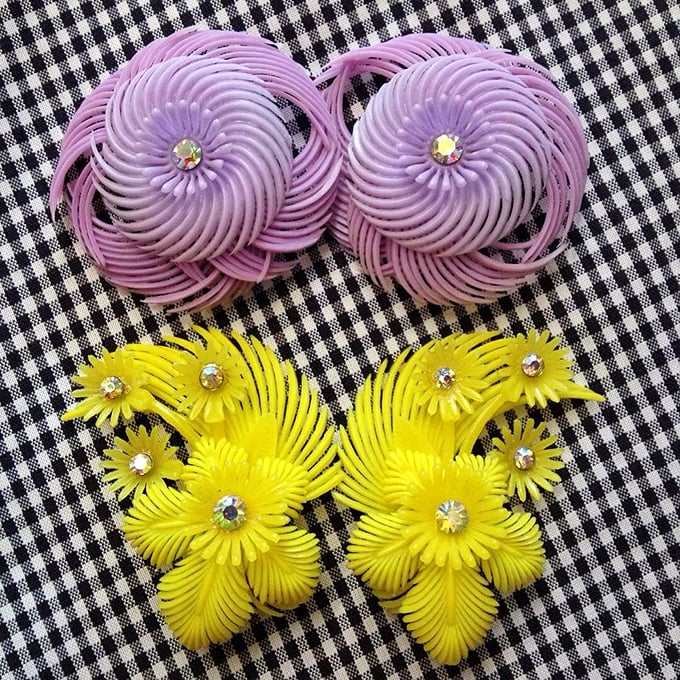 Vintage earrings that whisper, "Yes, I absolutely meant to coordinate these with my outfit." Sunshine for your earlobes!