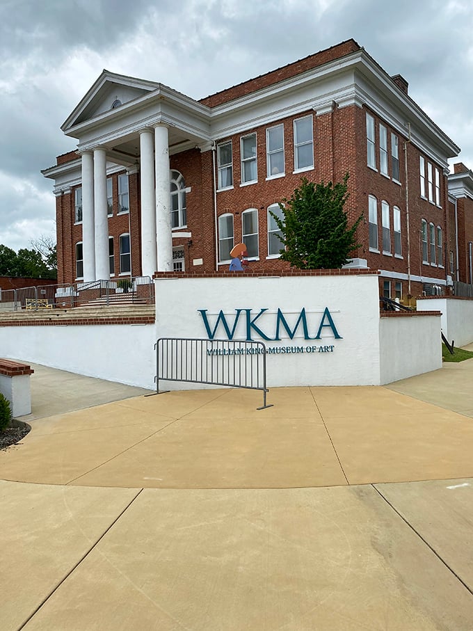 The William King Museum of Art proves you don't need big-city traffic to experience world-class exhibitions—just a curious mind and comfortable walking shoes.