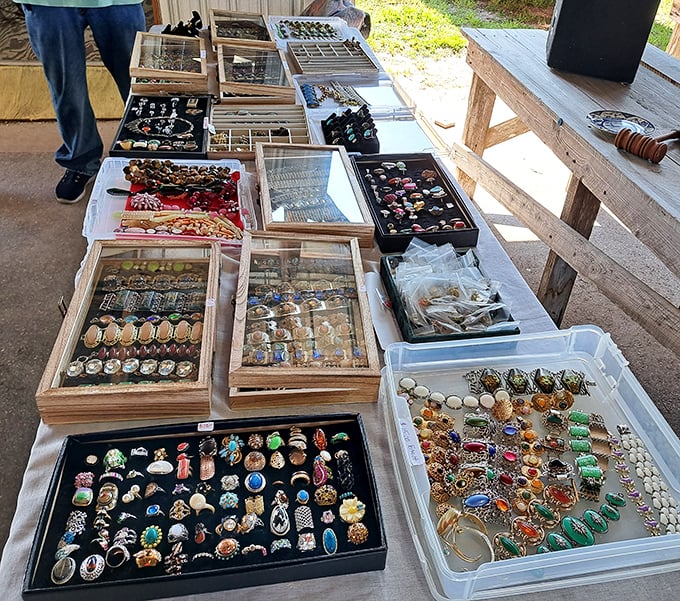 Jewelry hunters, prepare your magnifying glasses! These trays of rings, bracelets and pendants contain hidden gems waiting for their perfect match.