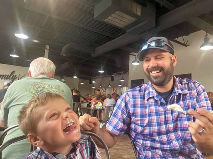 The true measure of a great diner? The laughter it generates. These folks aren't just eating breakfast—they're creating memories between bites.