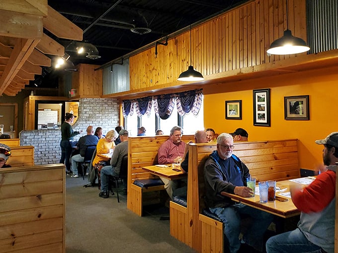 The breakfast crowd knows something you don't. These booths fill up faster than concert tickets for a surprise Bruce Springsteen show.