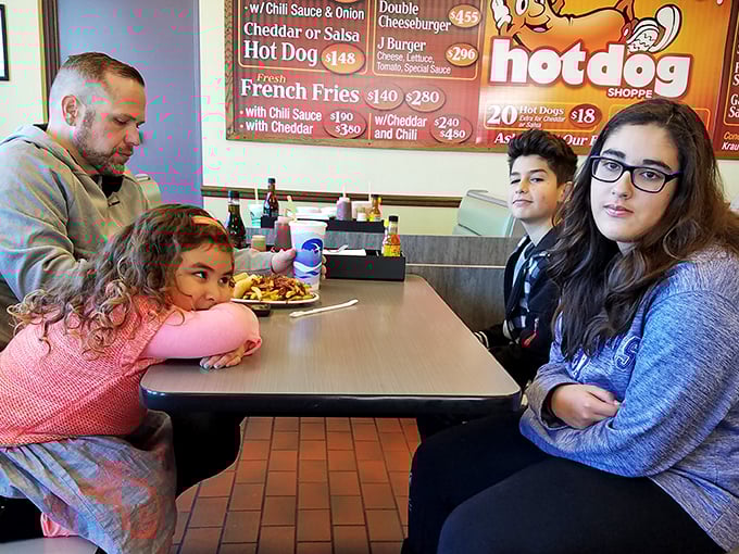 Family time at Jib Jab—where memories are made between bites and conversations flow as freely as the fountain drinks.