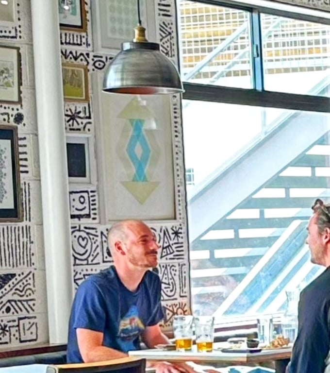 Good conversation and great beer—the universal language spoken fluently at Avanti's thoughtfully designed dining spaces.
