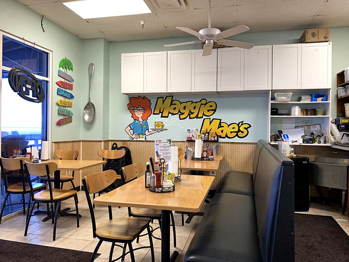 Mint walls, wooden wainscoting, and that cartoon mascot watching over your meal—it's like dining in your favorite aunt's kitchen, if she could feed an army.