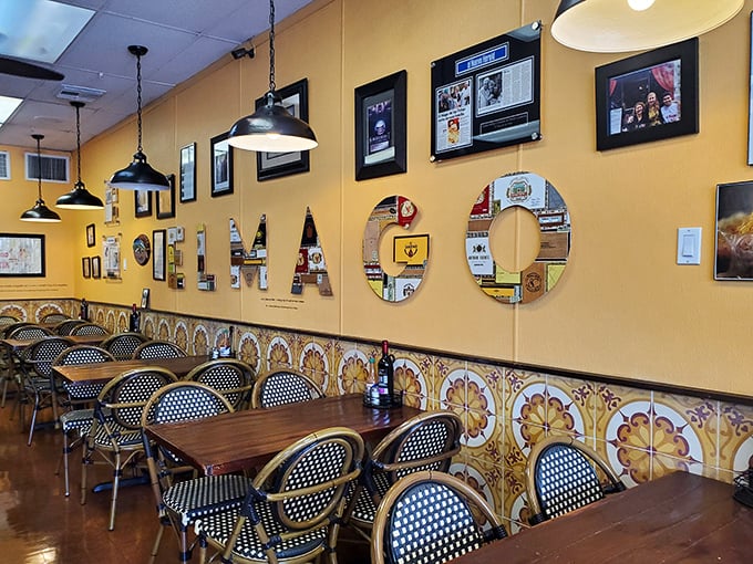 The "MAGO" wall art says it all—this place has earned its legendary status one delicious bite at a time.
