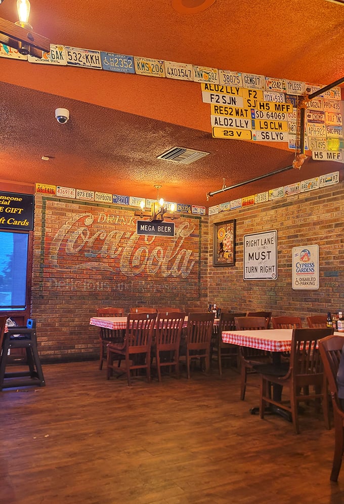 License plates from across America line the walls and ceiling—proof that good taste in roadhouse décor, like good taste in steak, knows no boundaries.