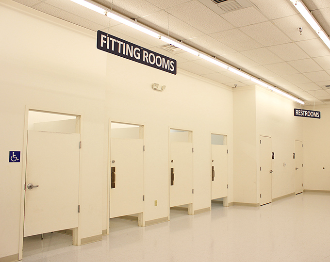 Clean fitting rooms that don't feel like afterthoughts—a rare luxury in the thrifting world. No more parking lot wardrobe changes!