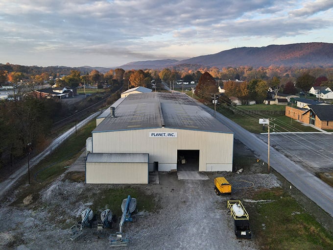 Even industrial buildings in Rockwood get the benefit of a sunset-painted mountain backdrop. Talk about an office with a view!