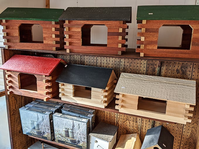 Miniature wooden cabins and birdhouses—because sometimes you need a souvenir that lasts longer than the donuts in your car.