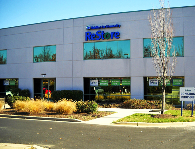 This Silver Spring ReStore's sleek design proves that home improvement bargains can come with style.