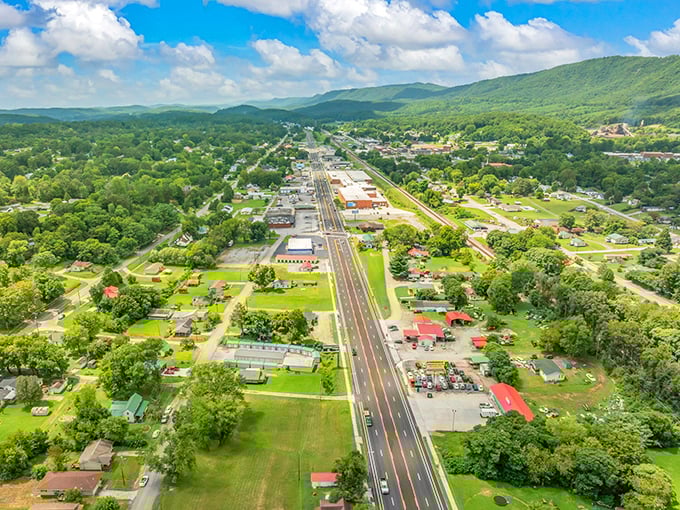 Rockwood's main drag looks like the kind of place where everybody really does know your name.