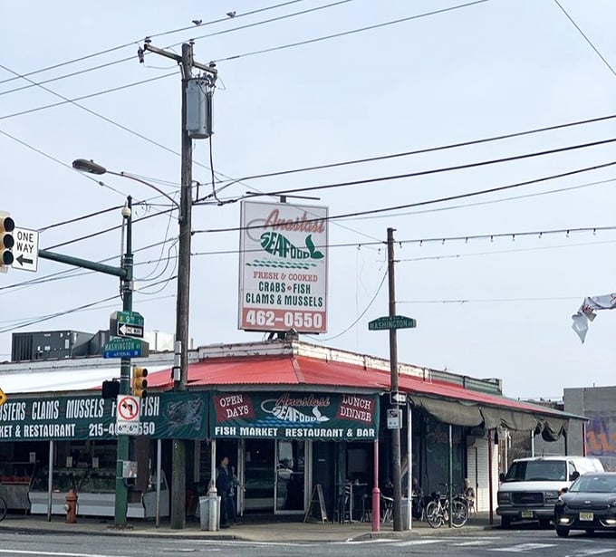 Corner lot, vintage awning – the kind of spot where market-fresh seafood meets time-tested Philly flavor.