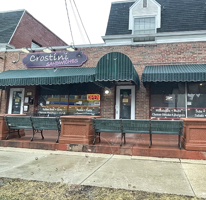 Classic storefront design meets modern tastes—where tradition and innovation shake hands over lunch.