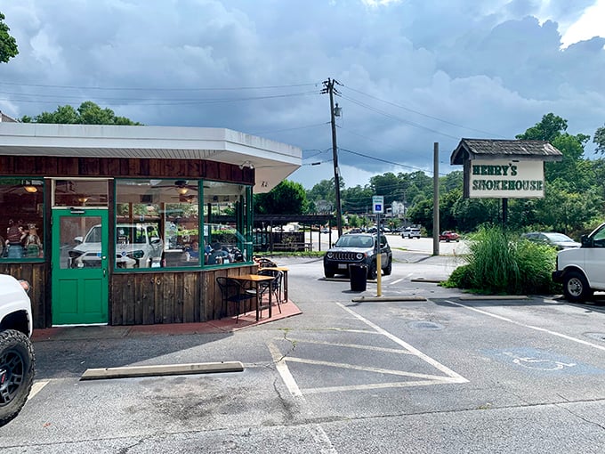 The humble sign at Henry's Smokehouse promises more flavor than flash – and delivers both.
