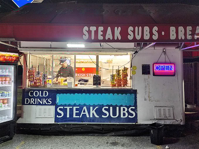 Simple food truck, extraordinary flavors – Musa proves the best hot dogs don't need fancy surroundings to shine.
