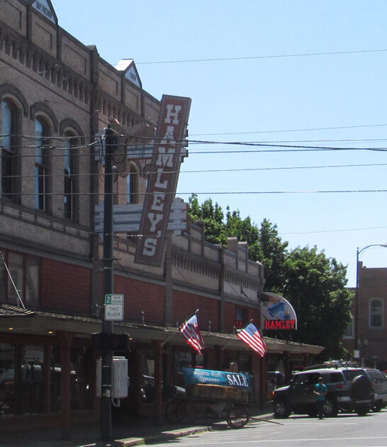charming scenic town oregon ftr