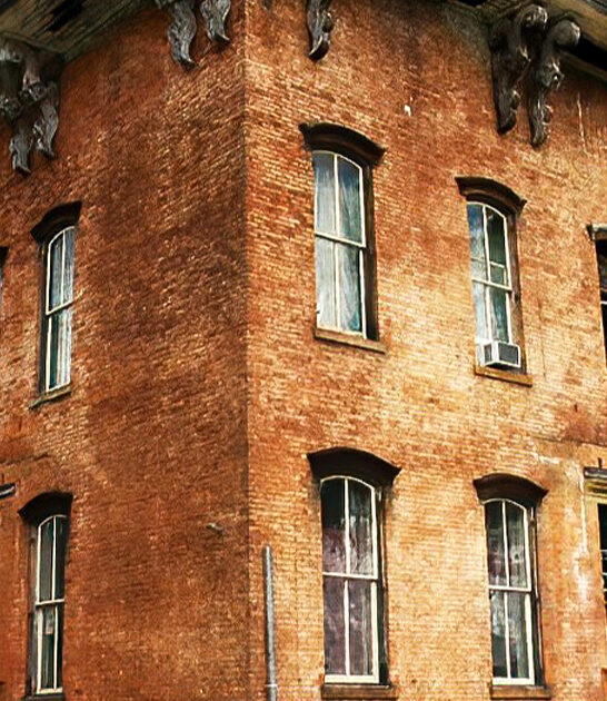 creepiest horror mansion ohio ftr