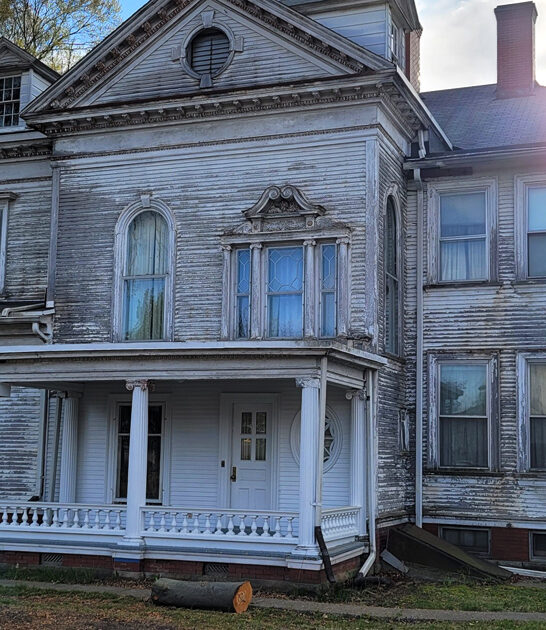 creepy ohio victorian mansion FTR