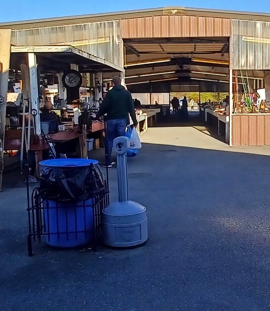 enormous pennsylvania flea paradise ftr