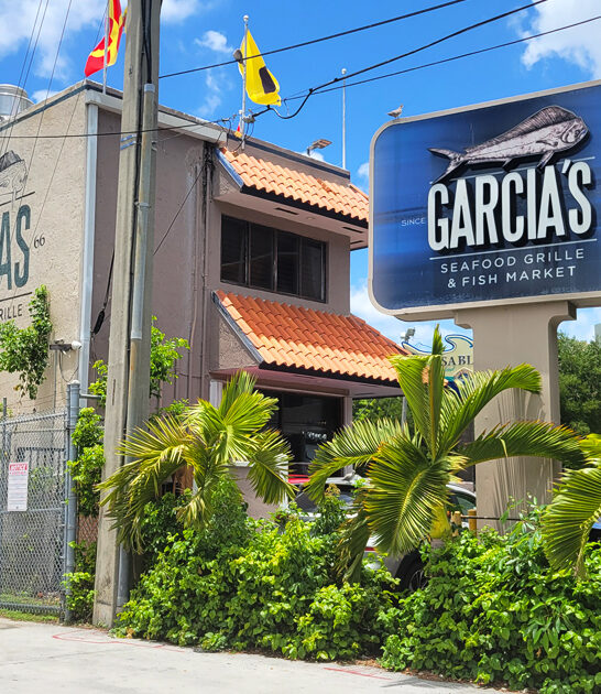 florida yellowtail snapper restaurant ftr