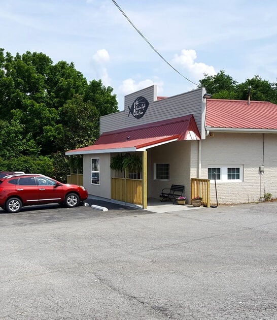 fried chicken joints tennessee ftr