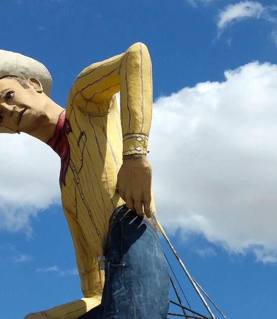 giant cowboy statue texas ftr