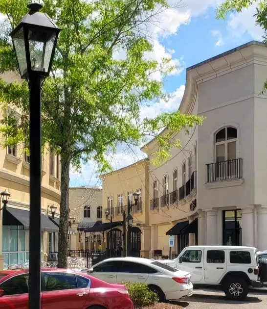 gigantic outlet mall mississippi ftr
