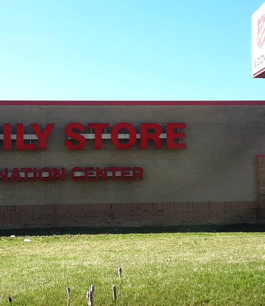 gigantic secondhand shops indiana ftr