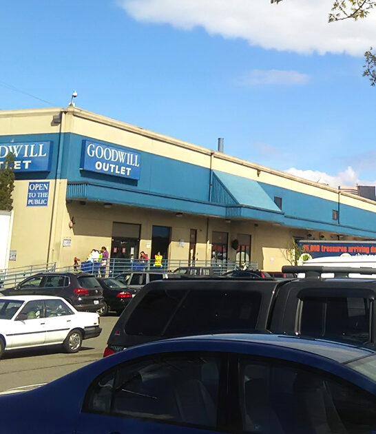 gigantic store washington thrift ftr