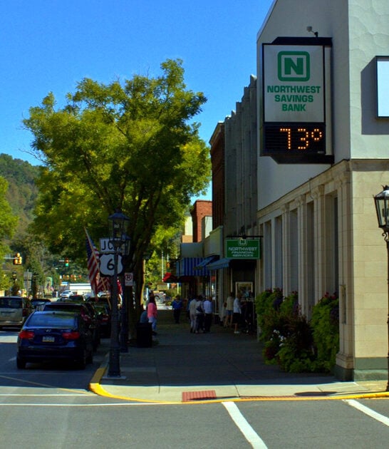 incredible tiny town pennsylvania ftr