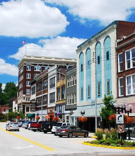 peaceful cities illinois living ftr