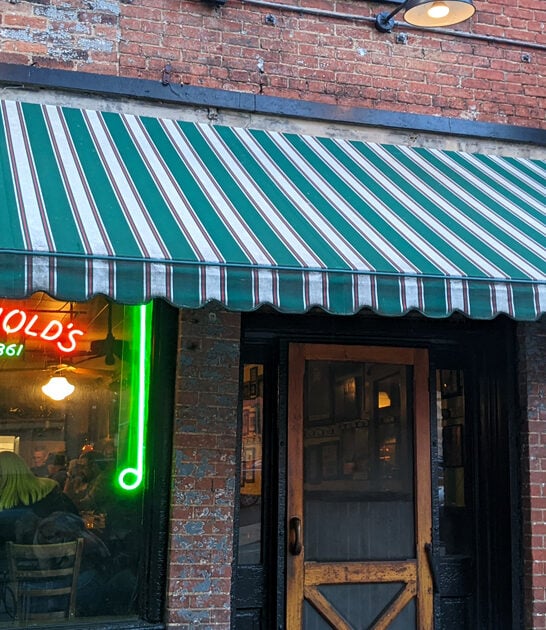 quirky bar ohio spaghetti ftr